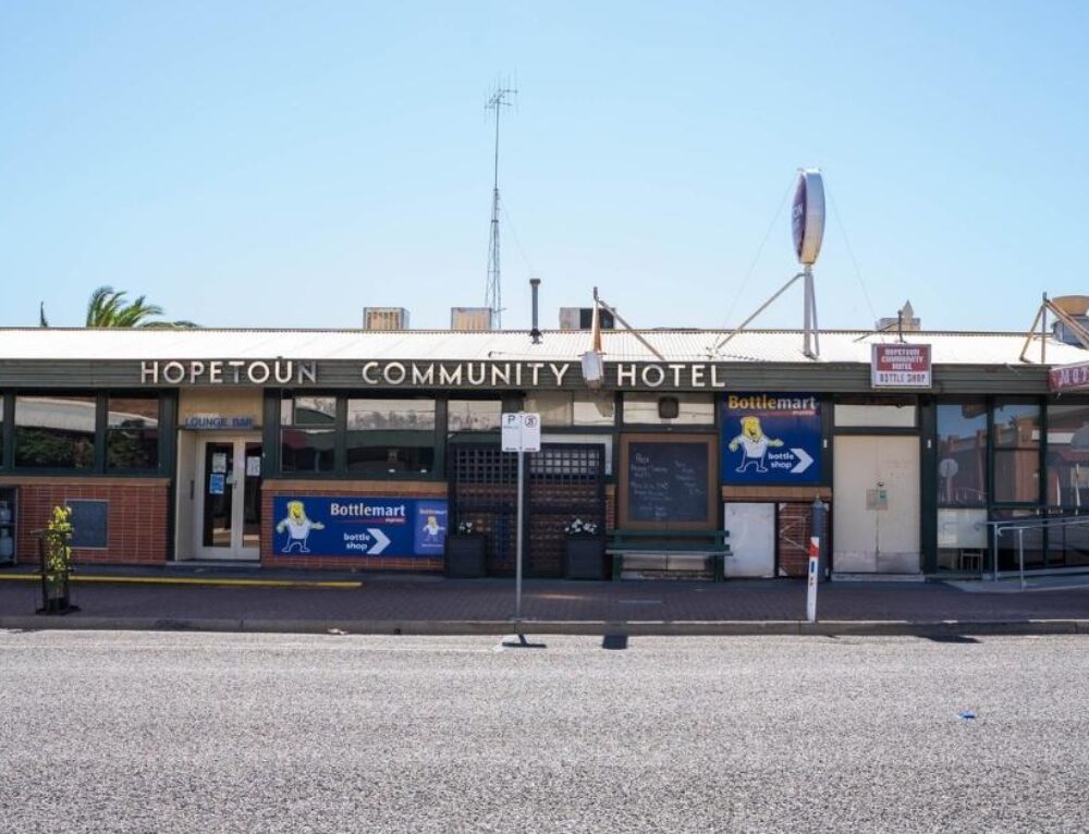 Lake Lascelles – Hopetoun Victoria